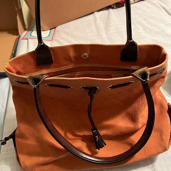 Dooney & Bourke | Bags | Dooney And Bourke Tote | Poshmark